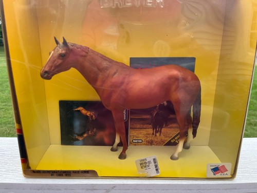Breyer SECRETARIAT Red Chestnut Stallion Triple Crown Winner in box | eBay