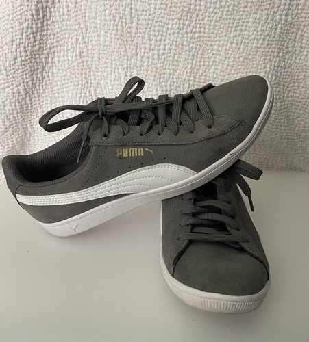 Puma Gray Suede White Gold Trim Women’s 8 Classic Low Top Sneakers Soft ...