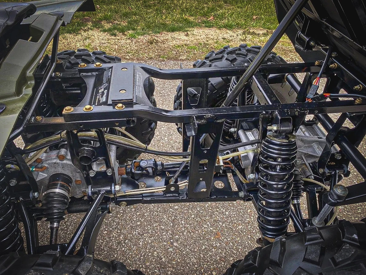 Polaris Sportsman Big Boss Is a Six-Wheeled Pack Mule
