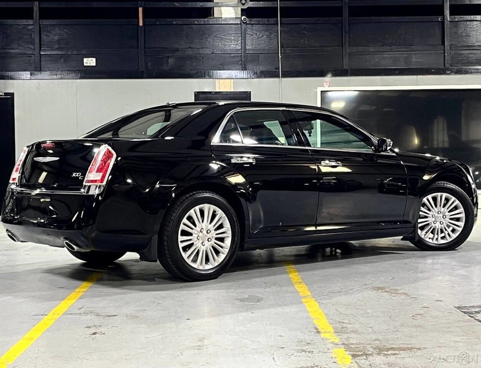 2014 Chrysler 300 Series 300 C AWD - CLEAN CARFAX - MULTI-DISPLACEMENT ...