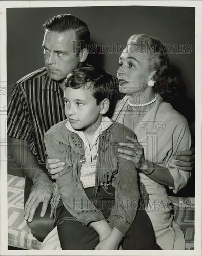 1956 Press Photo Scott Brady, Jimmy Baird, Catherine McLeod on Lux ...