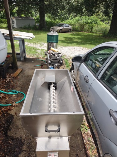 wine grape crusher destemmer with integral must pump excellent ready to ...