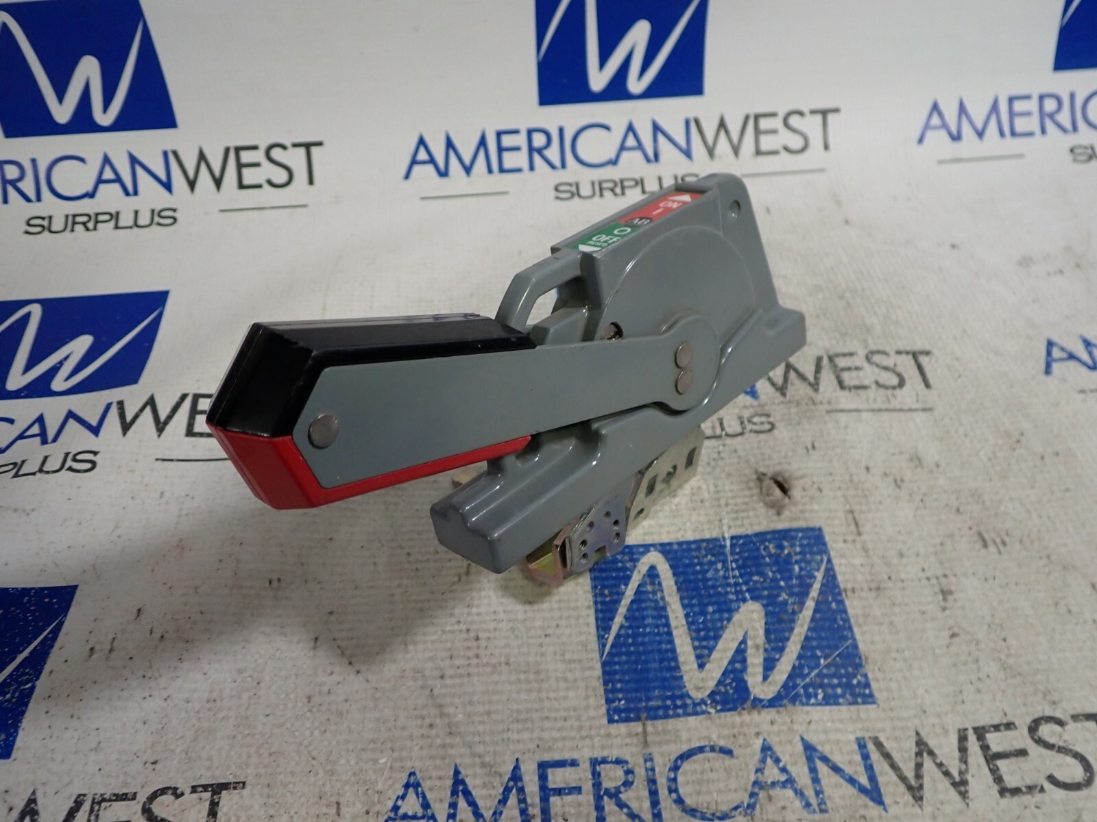 Allen Bradley Motor Control Center MCC Disconnect Operator Handle | eBay