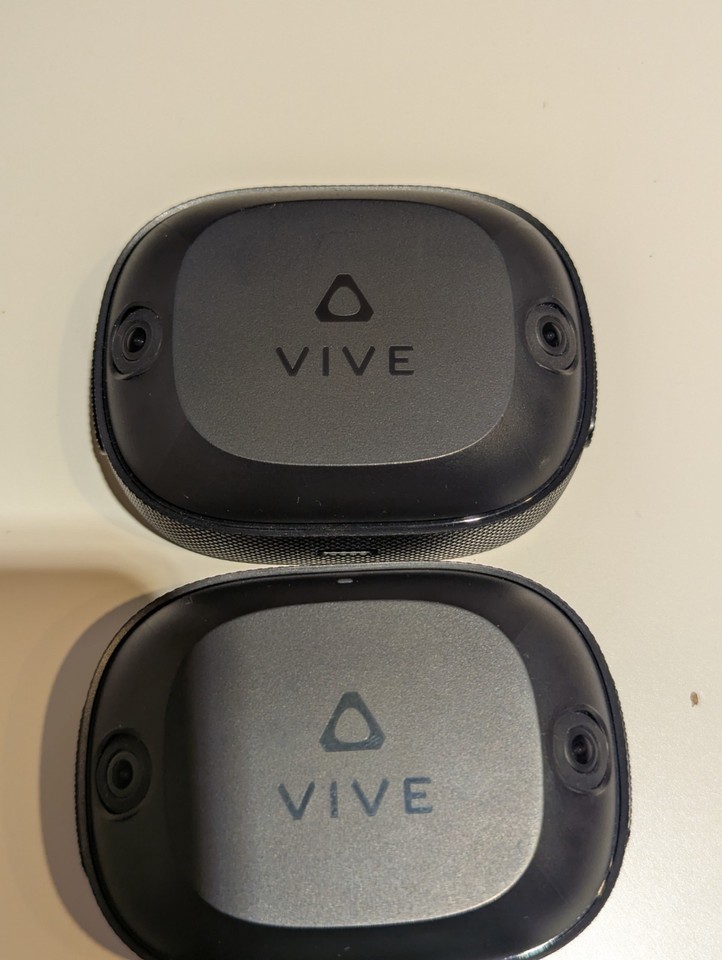VIVE Ultimate Tracker 3+1 Kit w/rebuff reality straps, box and game key ...