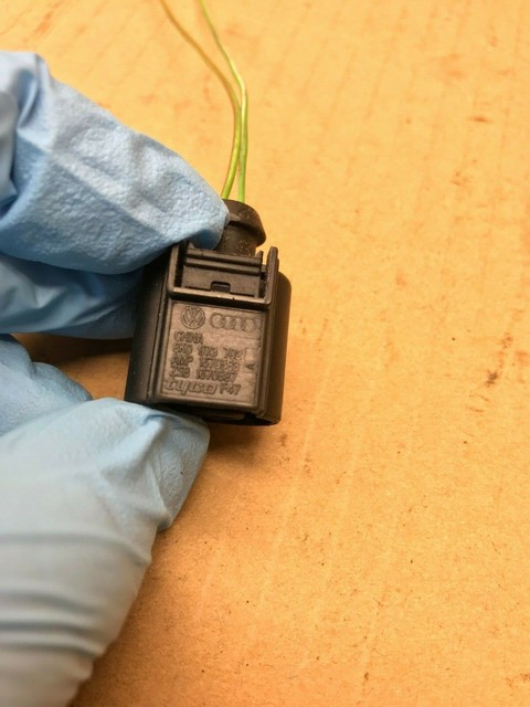 VW AUDI Seat SKODA Pin Connector Plug Socket 8K0973702 Amp 1670583 ZSB ...