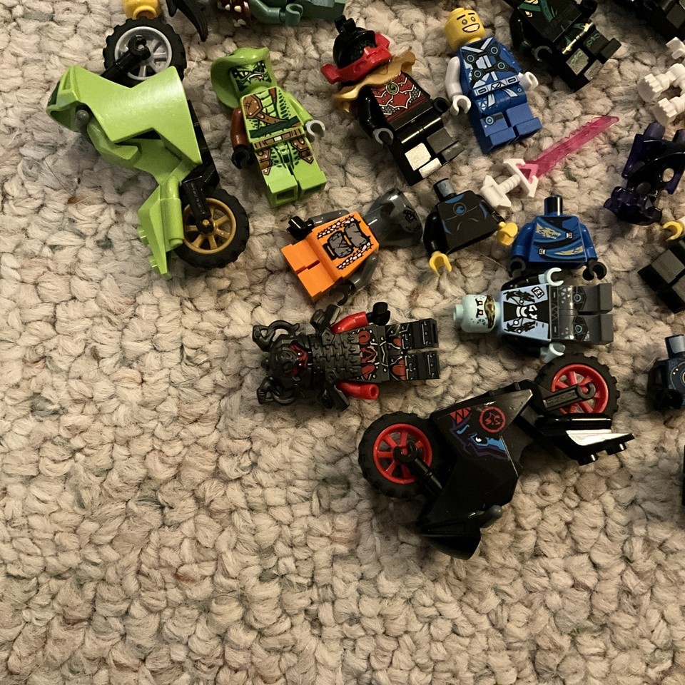 LEGO Ninjago Minifigures Mixed Lot (Different Minifigs From Different ...