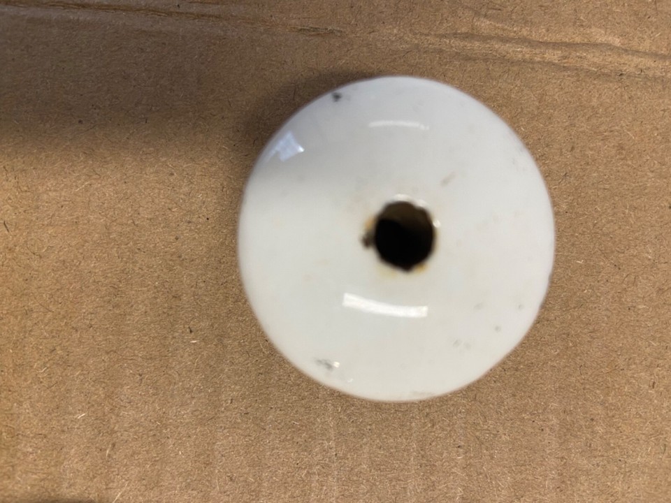 5 Vintage White Porcelain Drawer Pulls Big Chip on 1 Small chip on ...