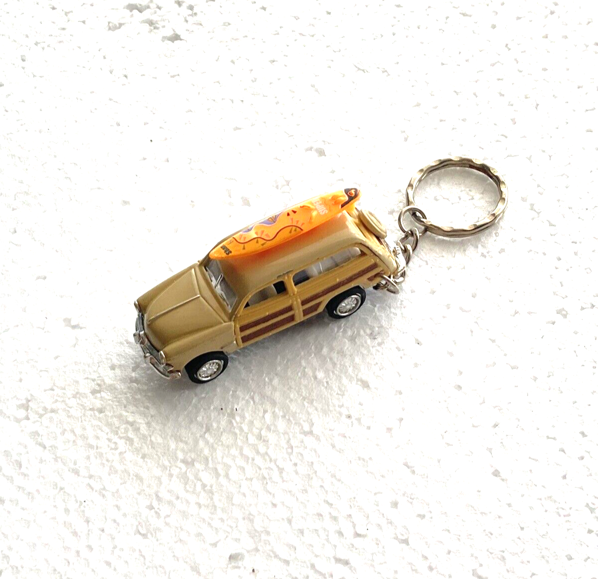 Kinsmart | 1949 Ford Woody Woody Wagon 1:82 Plastic Keychain | eBay