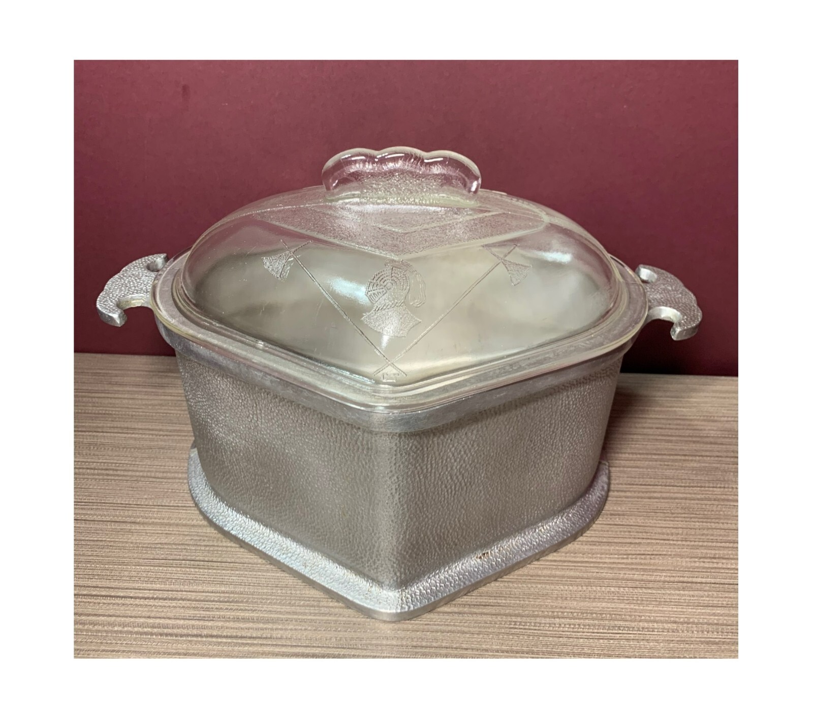 VINTAGE GUARDIAN SERVICE CAST ALUMINUM TRIANGLE POT WITH LID | eBay