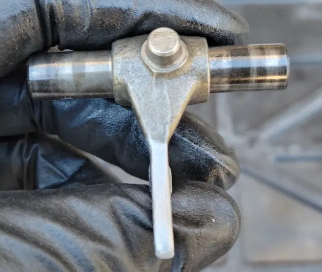 1983 - 1984 HONDA CR 125 TRANSMISSION SHIFT FORK 24231-KA3-710 TRANS 83 ...