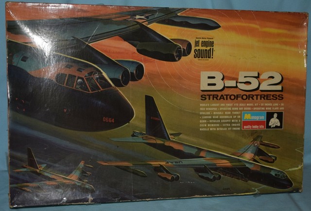 Monogram B-52 Stratofortress Model Kit 1/72 1968 PA215 USAF B52 Jet ...