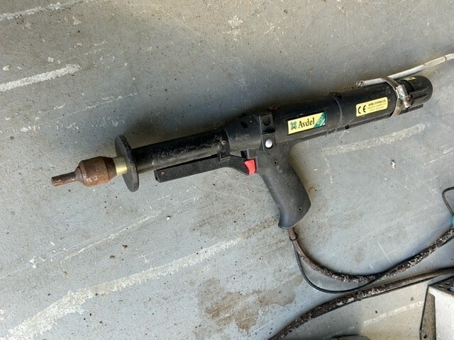 Avdel 0753 Pneumatic Riveter USIP | eBay