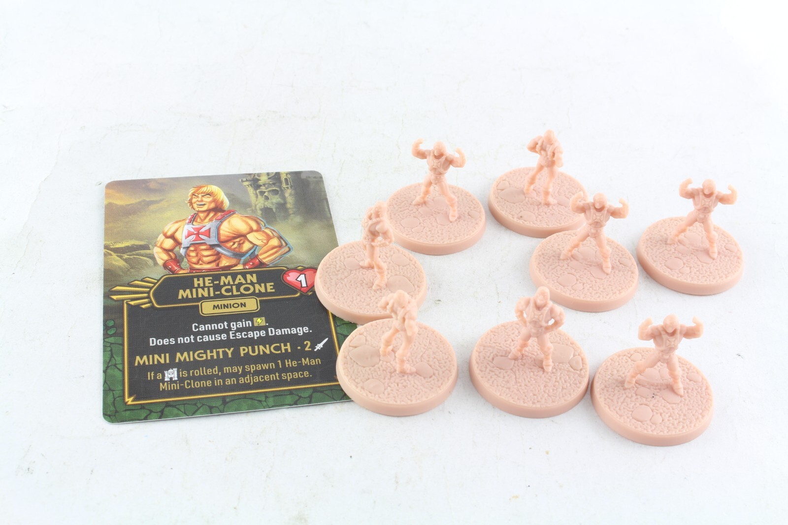Masters Of The Universe: Clash For Eternia 8x Mini HE MAN Board Game C ...