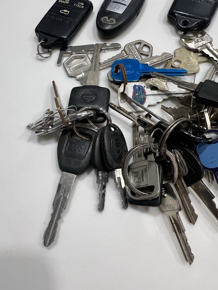 Car Key and Key Fob Lot Misc Keys and Car Keys Used=sold as is | eBay