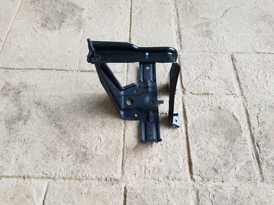 2010 - 2015 TOYOTA PRIUS BATTERY TRAY AND HOLD-DOWN CLAMP HOLDER OEM | eBay