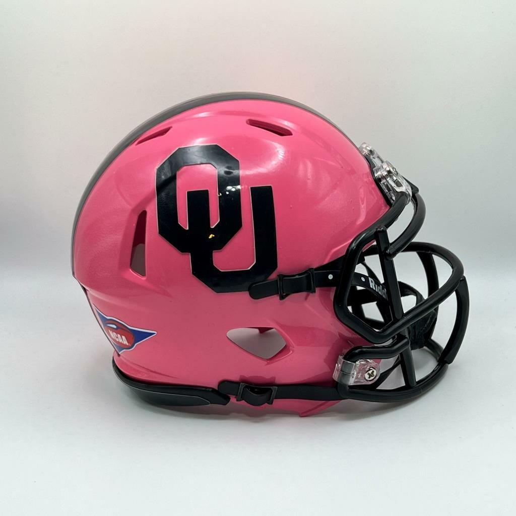 Oregon Ducks Helmet Pink