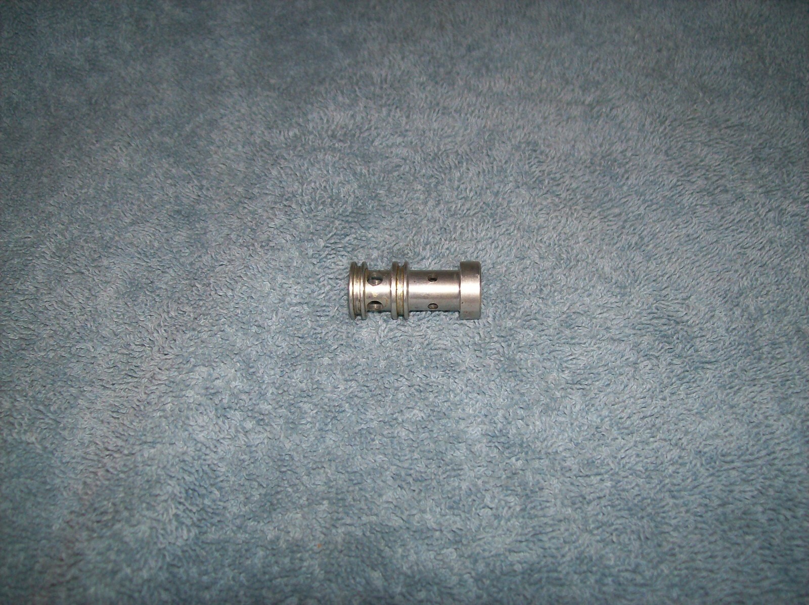 Genuine Hitachi Valve Bushing Part # 877-337 for NR83A NR83AA (64) | eBay