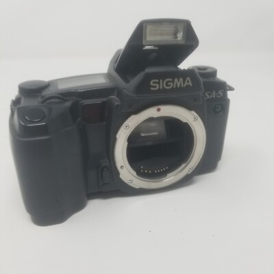 Sigma SA-5 Black 35mm SLR Film Camera Body Autofocus Built In Flash ...