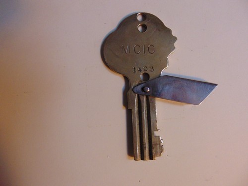 Vintage Brass MCIC PRISON JAIL CELL Key with key guard-1403 | eBay