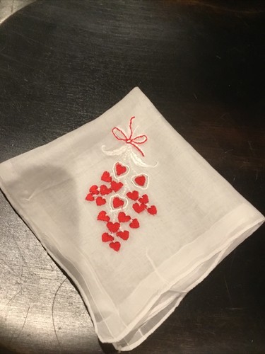 Vintage Embroidered Hearts/Valentine Hankie/Handkerchief 11" #193A ...