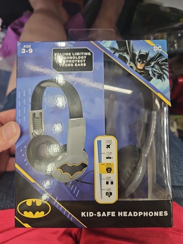 BATMAN Headphones DC COMICS Kid Safe Adjustable OVER EAR Volume ...
