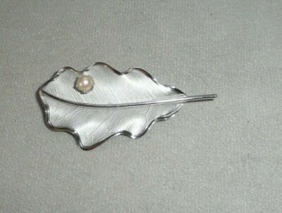 VINTAGE 12K GF GOLD FILLED PEARL LEAF PIN BY BOJAR | eBay