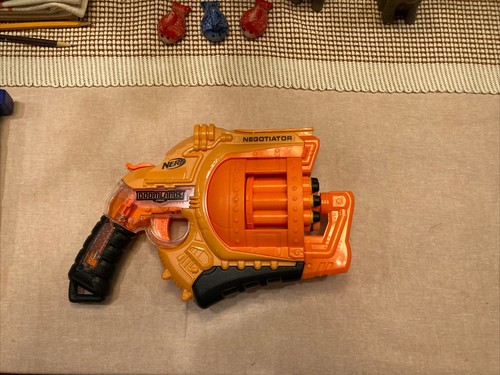 Nerf Doomlands 2169 Negotiator Blaster Hammer Revolver with Darts | eBay