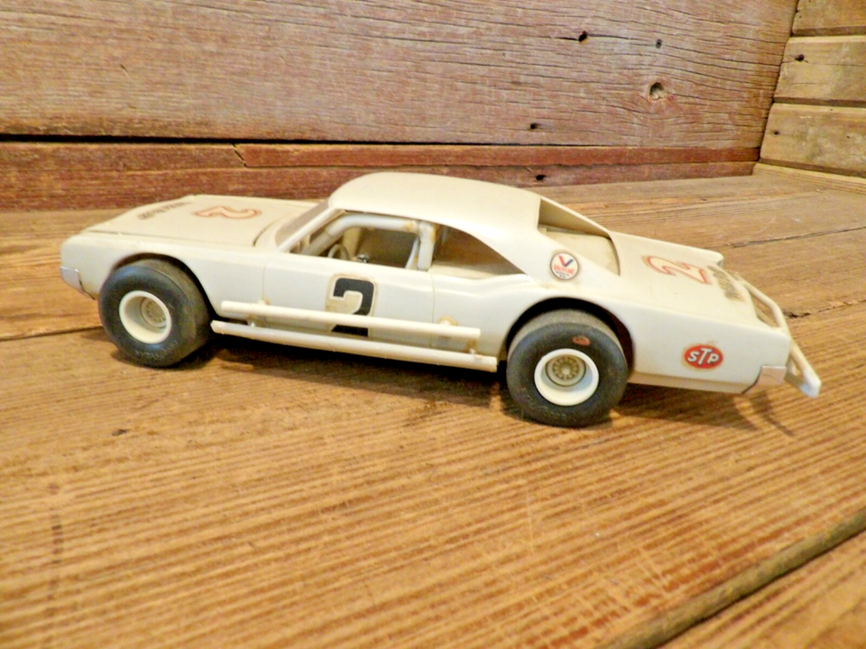 Vintage Buick Wildcat STOCKER Car BERNIE'S SALVAGE Model Kit - Junkyard ...