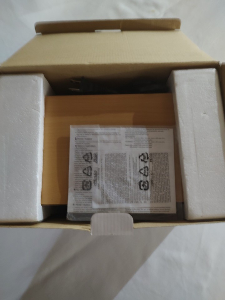 iCraig AM/FM Radio with Alarm Clock made for ipod LCD Digital Read out ...