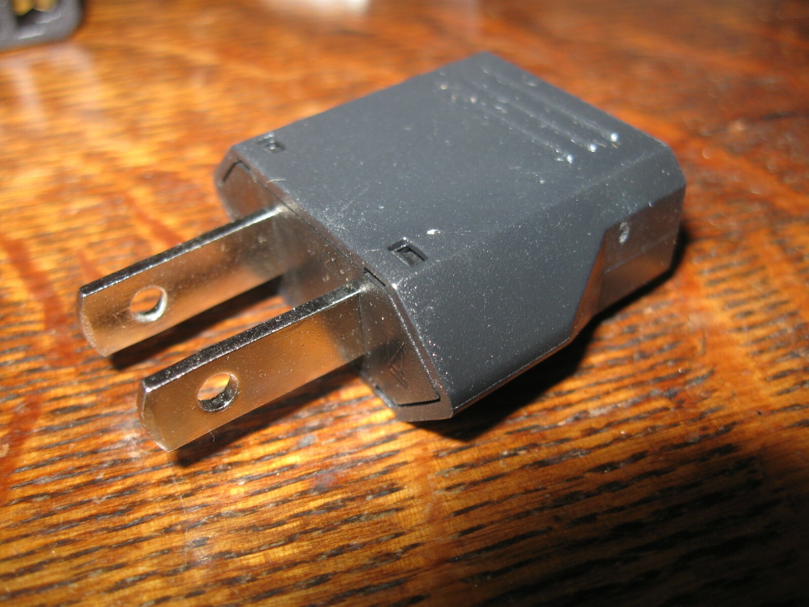 Travel Adapter BS4573 UK CEE-7/16 EU to 2-pin NEMA-1/15 US Shaver ...