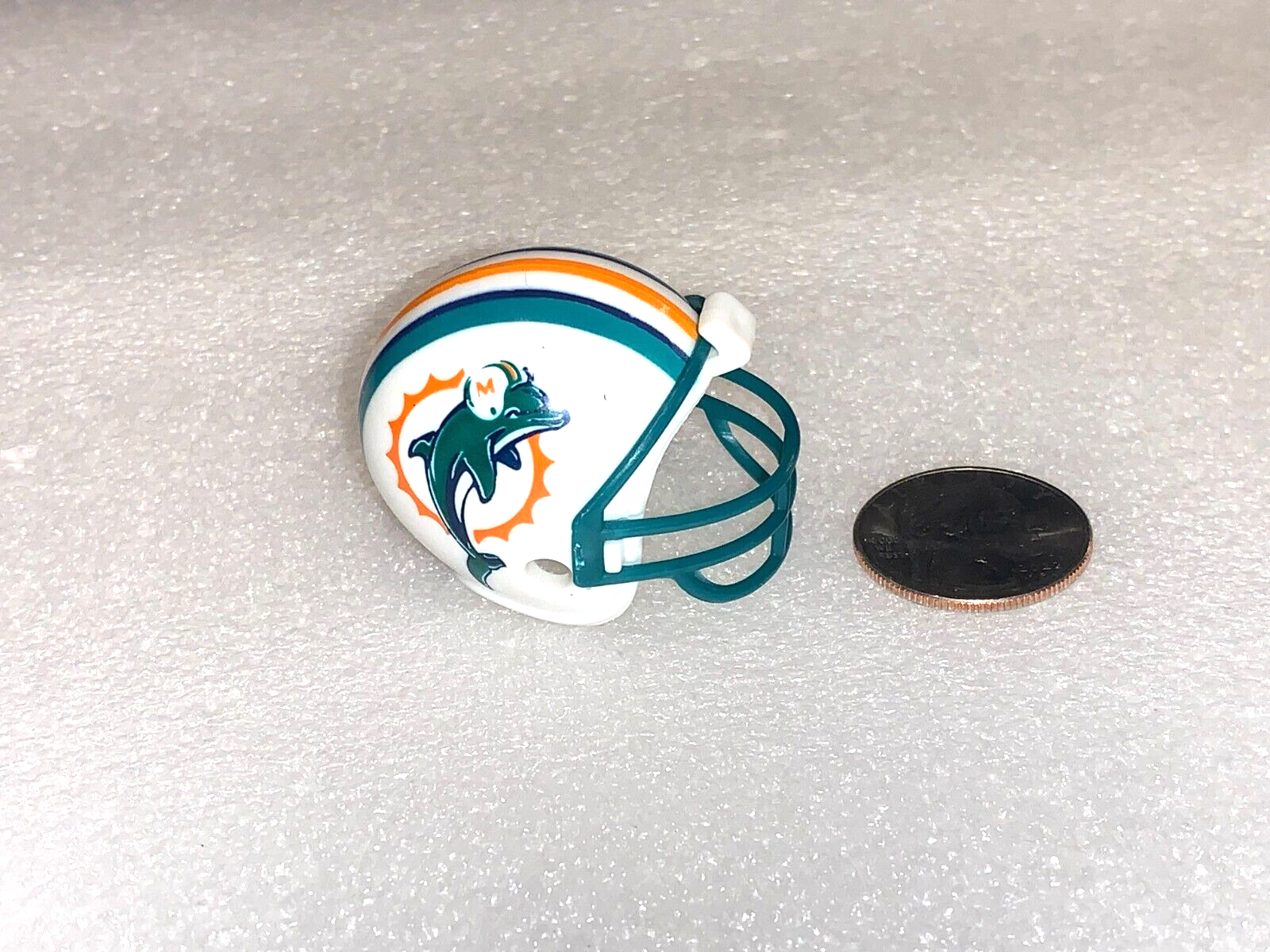 Miami Dolphins Vintage 1990s Mini NFL Football Gumball Helmet New - E ...