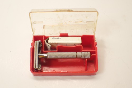 VINTAGE GILLETTE SUPER SPEED ONE-PIECE SAFETY RAZOR W CASE & BLADES | eBay