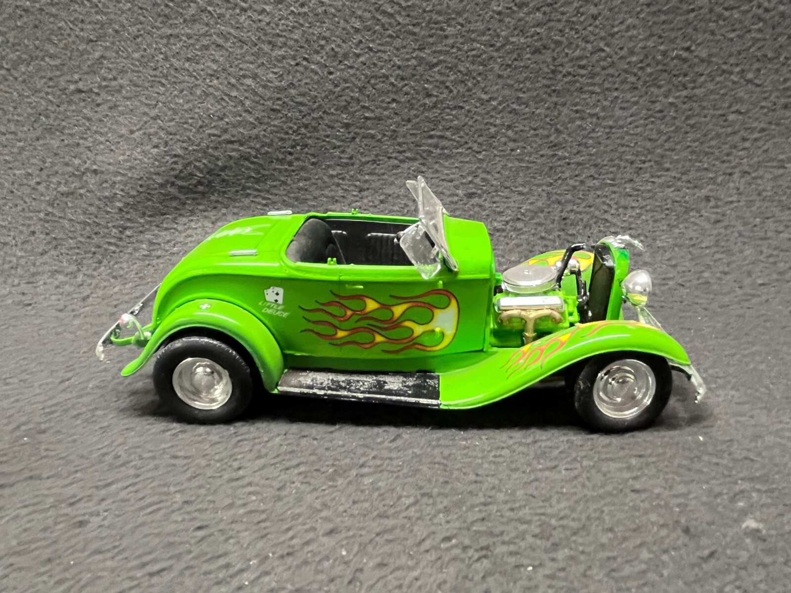 Monogram '32 Ford Roadster Hot Rod Model 1/24 Street Rod Custom Deuce ...
