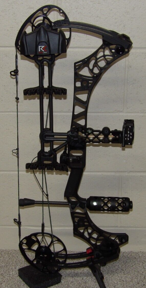 Loaded Right Handed Mathews V3/27 Bow Package -Many DL/DW- Black w ...