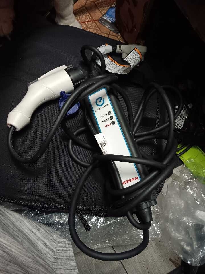 2018 2019 2020 2021 Nissan Leaf EV Charger OEM 240V 30 AMPS 30a Level 2 ...