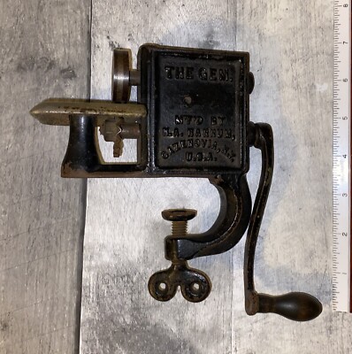 Antique Vintage The Gem Hand Crank Pinking Machine Pinker ~ Hannum ...