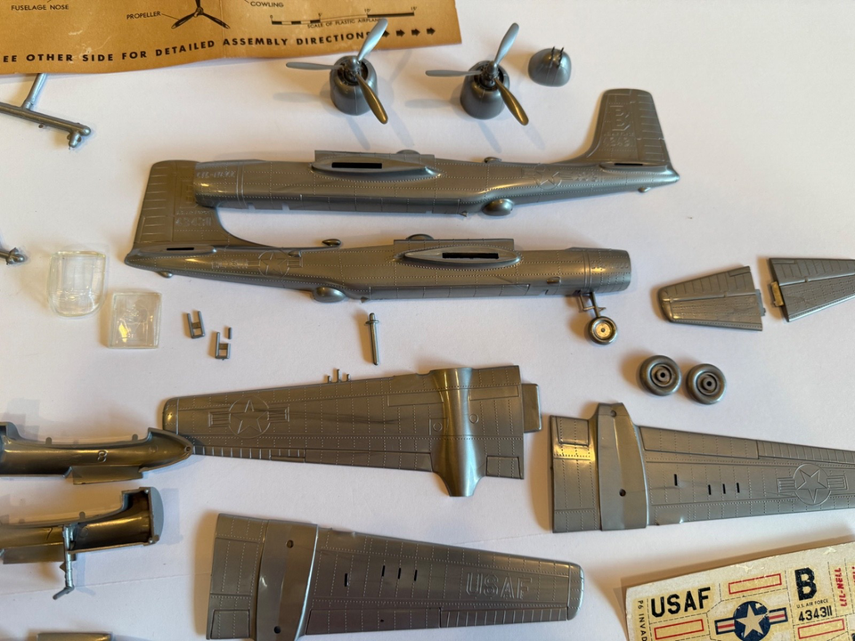 Monogram B-26 Invader Twin Engine Bomber Plane Plastic Model Kit 1955 ...