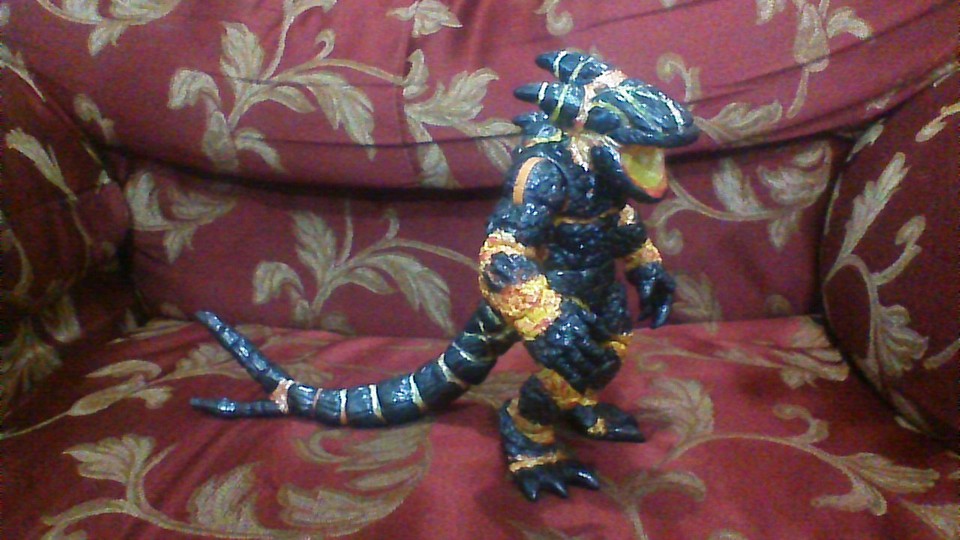 Custom S.H. Monsterarts Neca OBSIDIUS from GOdzilla Unleashed, read ...