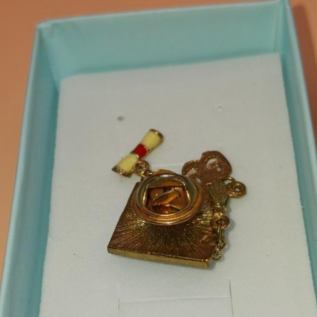 Vintage Graduation Pin "99"Enamel Cap, - Gem