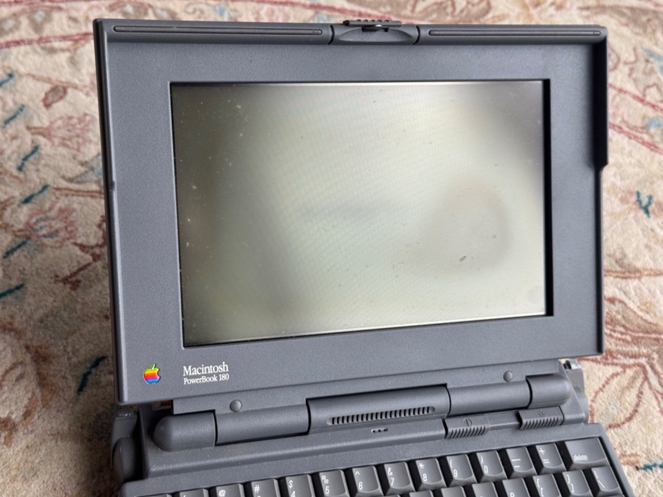 Vintage Apple Powerbook 160 Laptop ~ greyscale 9.8" Screen 1992 NO ...