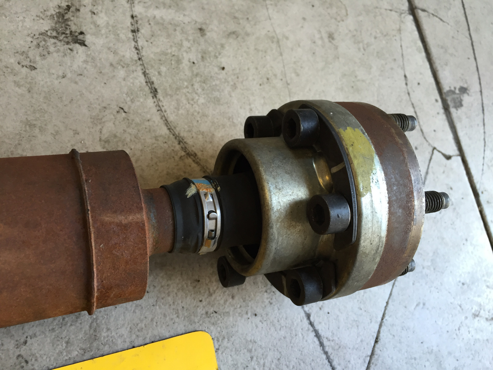 2011 JEEP GRAND CHEROKEE 3.6L 4WD FRONT DRIVESHAFT AUTO OEM 52853641AD ...