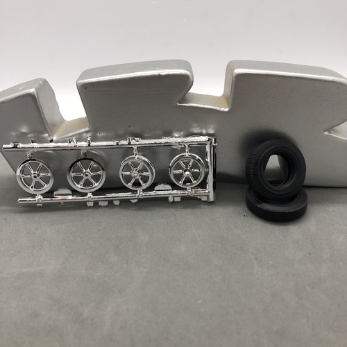 FOB 1:25 AMT 12 Spoke American Mag WHEELS W Vinyl TIRES & Backs LBR ...