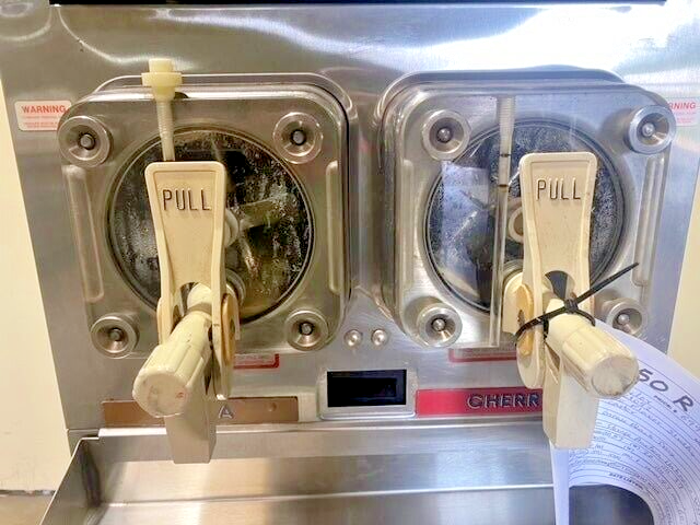 "TAYLOR 346-27" H.D COMMERCIAL TWO FLAVOR SLUSHIE/ ICEE MACHINE ON ...