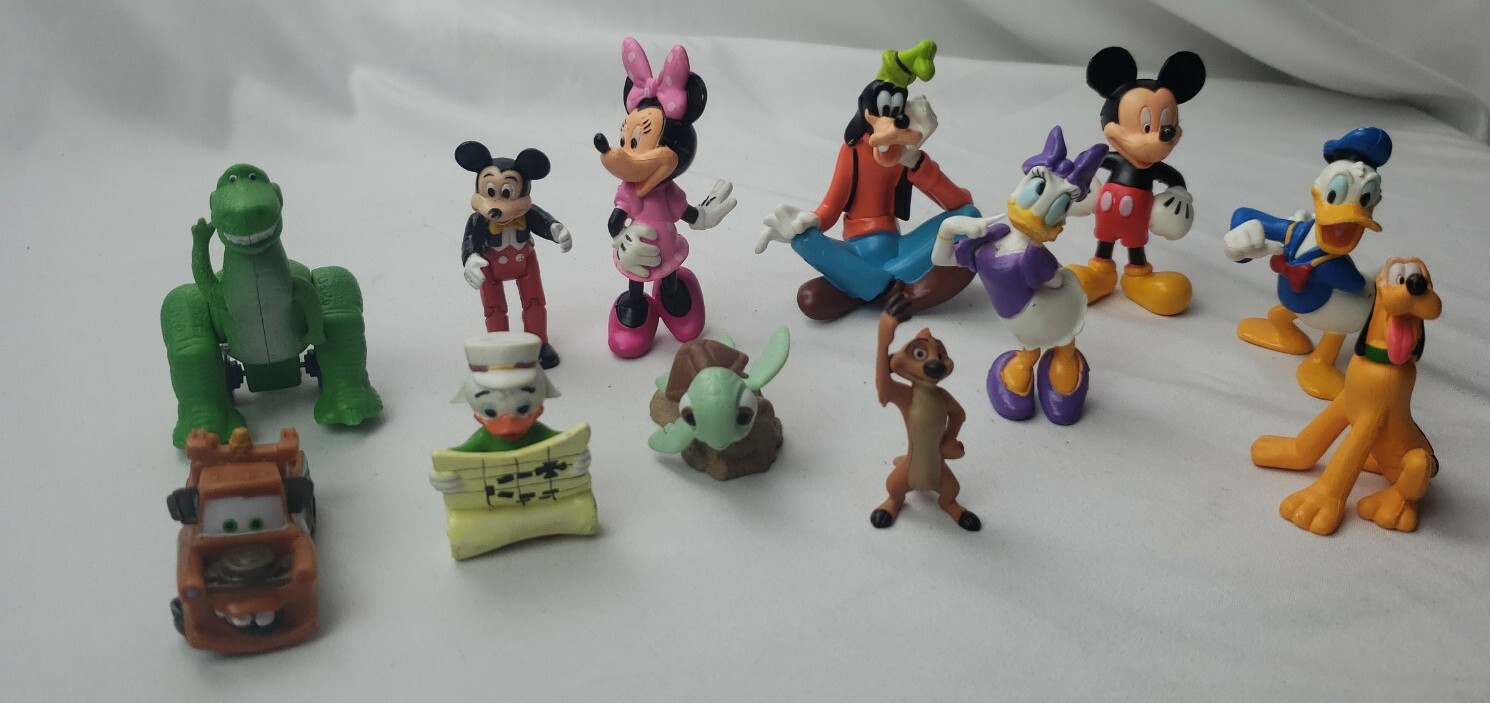 Lot of 12 Disney Mickey, Minnie, Goofy, T-Rex, Daisy, Mater GC Plastic ...