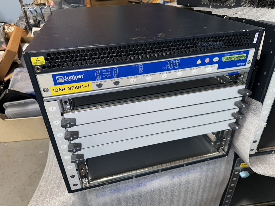 Juniper Networks CHAS-BP3-MX480-S MX480 Router Chassis with FANTRAY ...