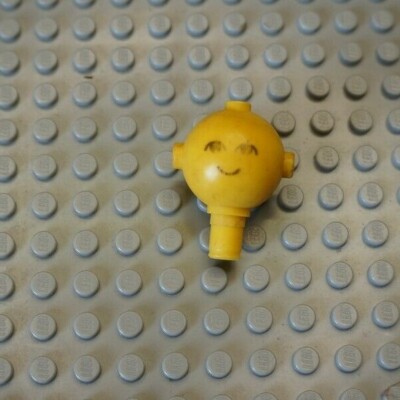 LEGO 685px1 Homemaker Figure / Maxifigure Head with Black Eyes and ...