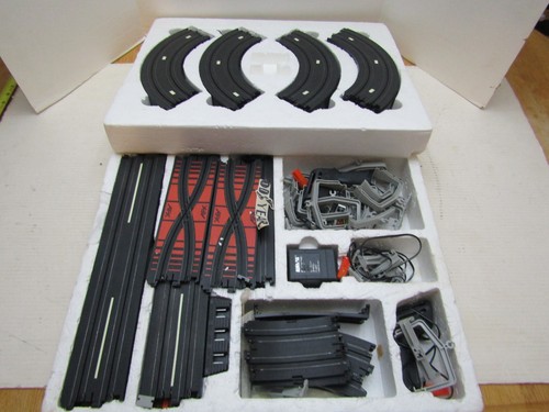 VINTAGE TOMY AURORA SLOT CAR TRACK SET HO SCALE GUARDRAIL PARTS PIECES ...