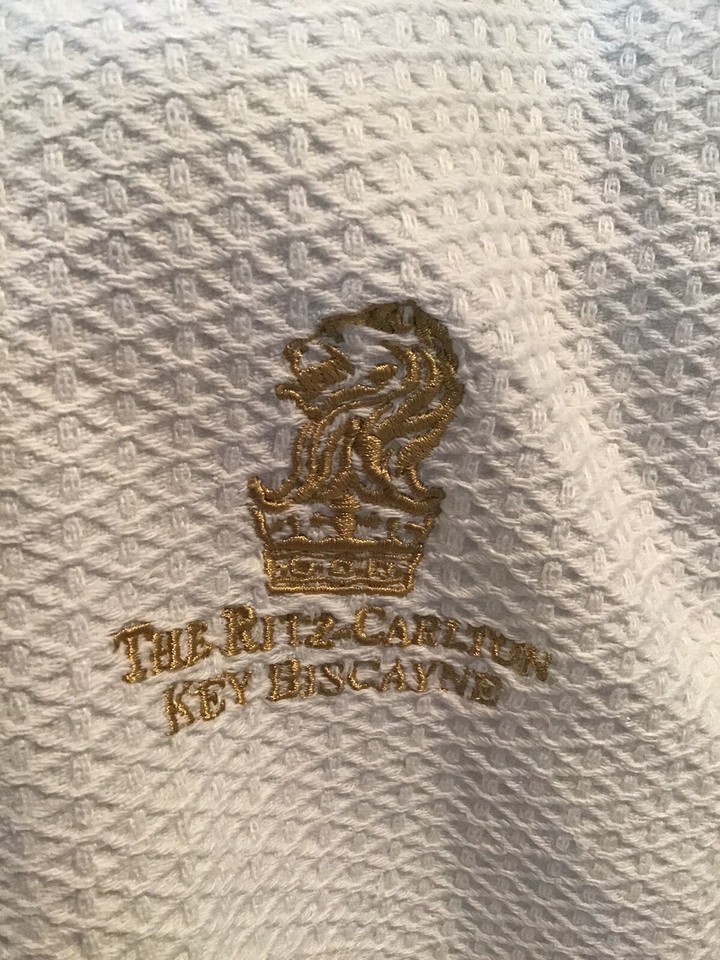 The Ritz Carlton Luxury Waffle Texture Wrap Robe Gold Lettering One ...
