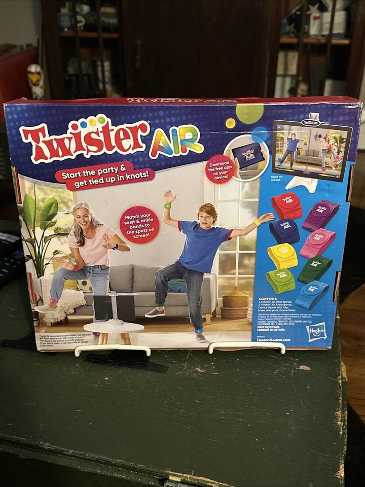 Hasbro Gaming Twister Air Twister Game Ages 8+, 1-4 Players, New In Box ...