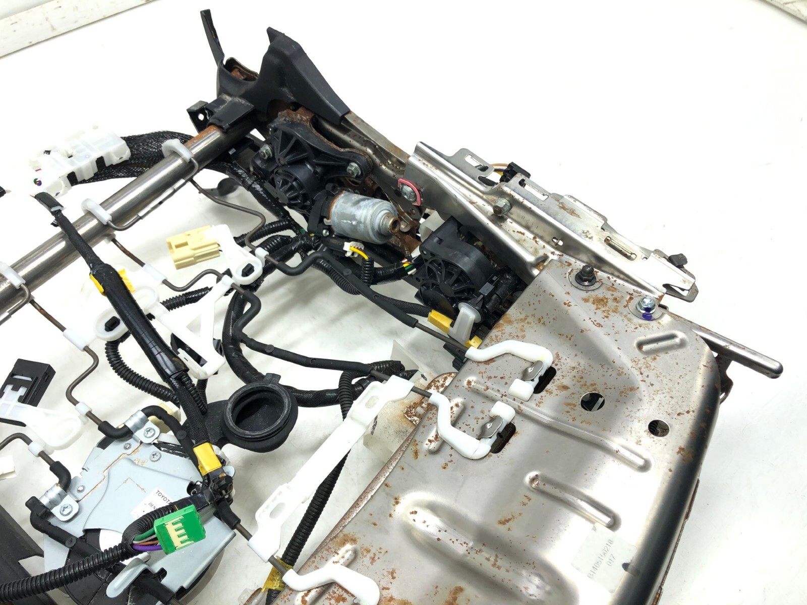 2013-2015 LEXUS GS350 LEFT DRIVER FRONT LOWER SEAT TRACK FRAME W/ MOTOR ...